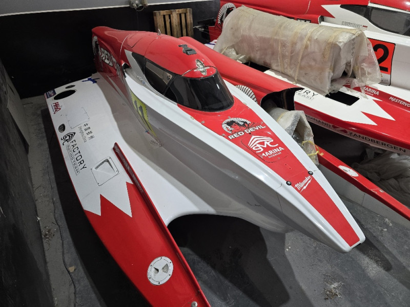 Yacht Finds | Formula 1 Boat For Sale